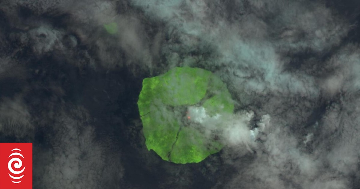 PNG volcano eruption alert level raised | RNZ News
