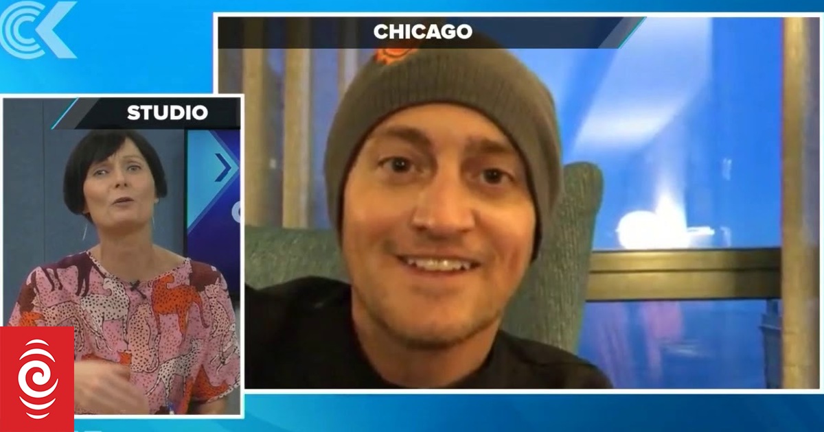 US weather reporter explains just how freezing it is | RNZ