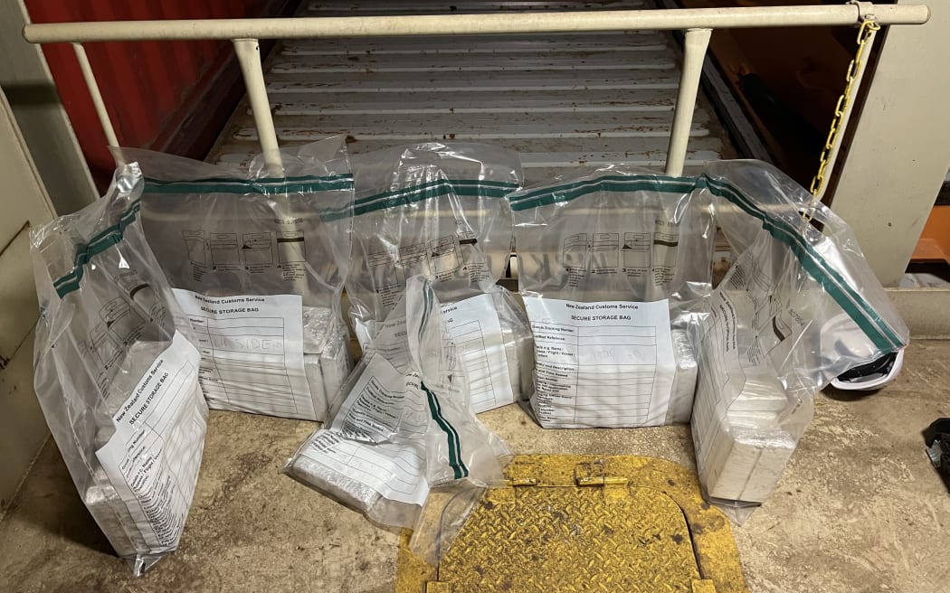 Fifty kilograms of cocaine captured in Tauranga ship bust | RNZ News