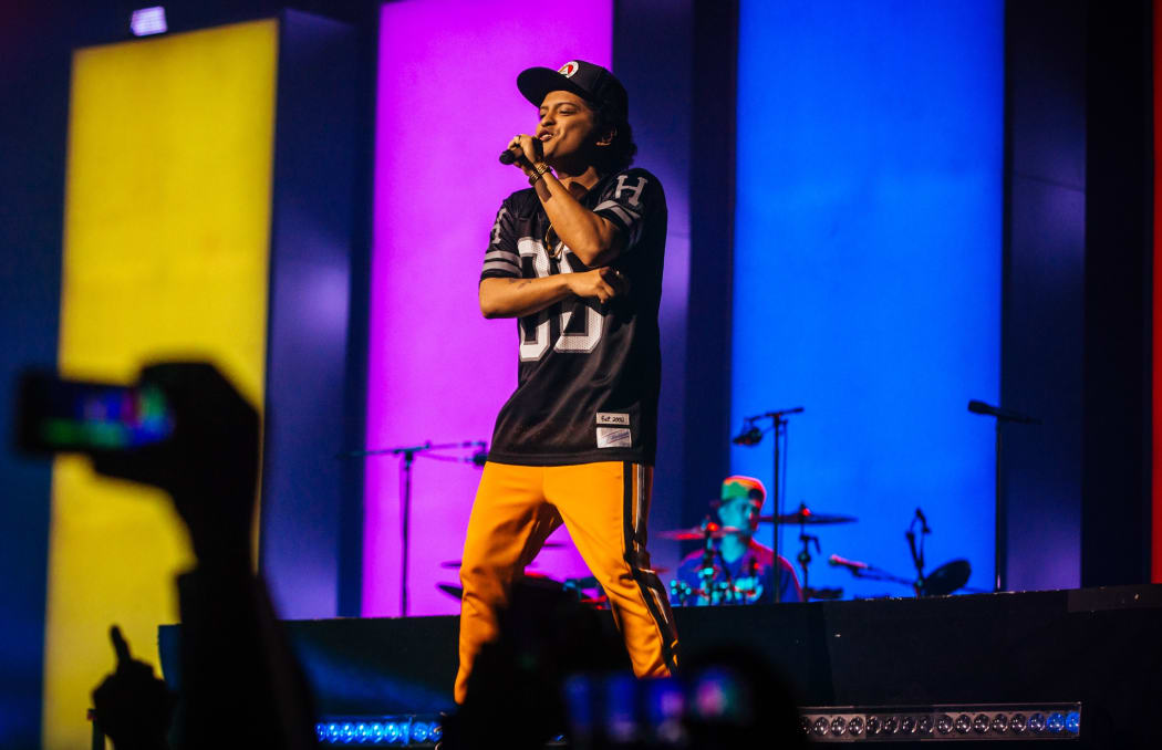 REVIEW: Bruno Mars live at Spark Arena | RNZ