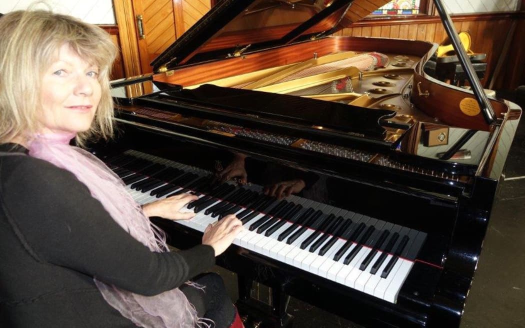 Piano play all day in music marathon | RNZ News