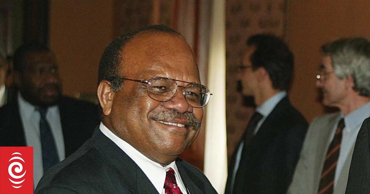 Sir Rabbie Namaliu: A close friend, wan wok and trailblazer | RNZ News