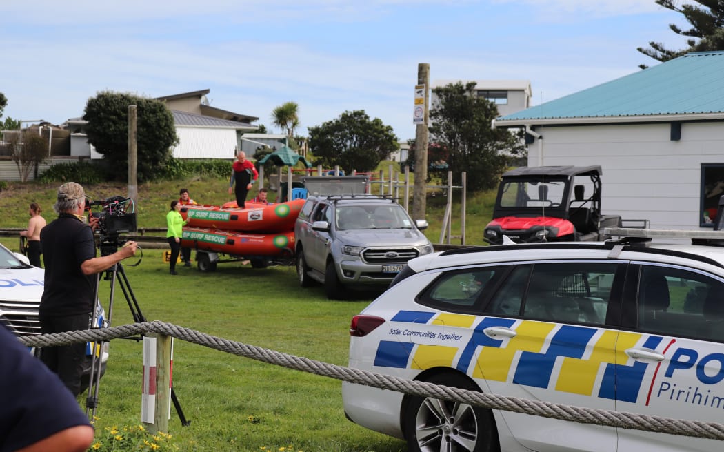 Desperate mum pleads for safe return of missing Phillips children from ...