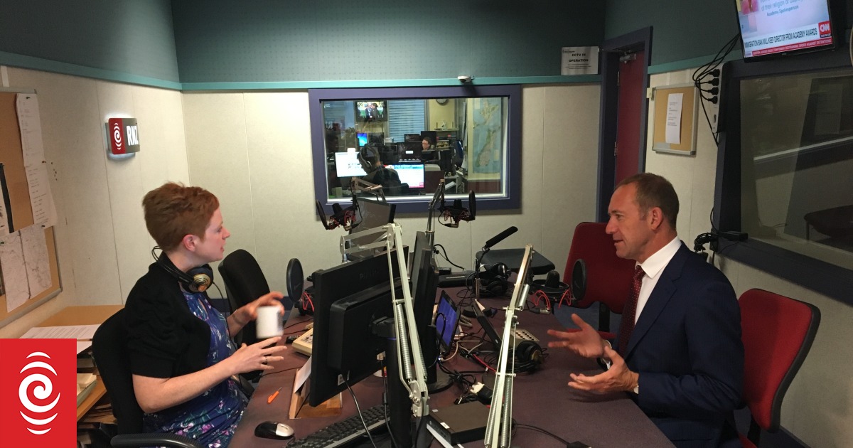 Labour, Greens focus on 'shared values' in joint event | RNZ