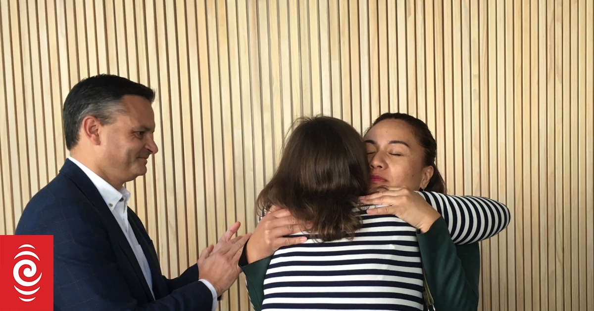 Marama Davidson wins Green Party co-leadership contest | RNZ News