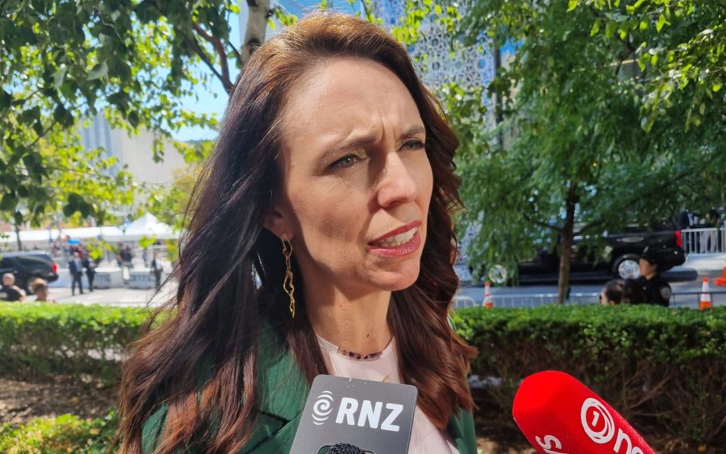 Jacinda Ardern: Govts must pave way for climate change solutions | RNZ News