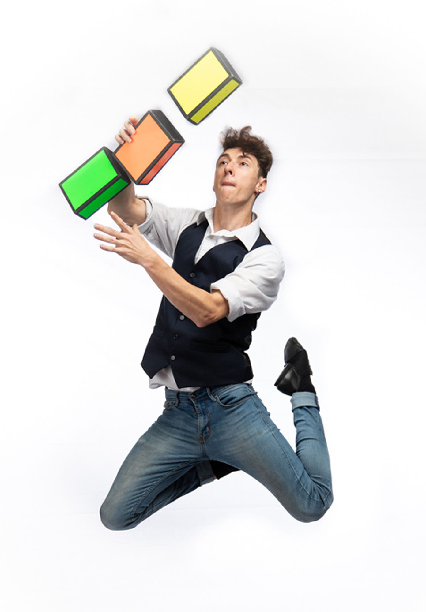 Star Dust - a celebration of cabaret and circus | RNZ