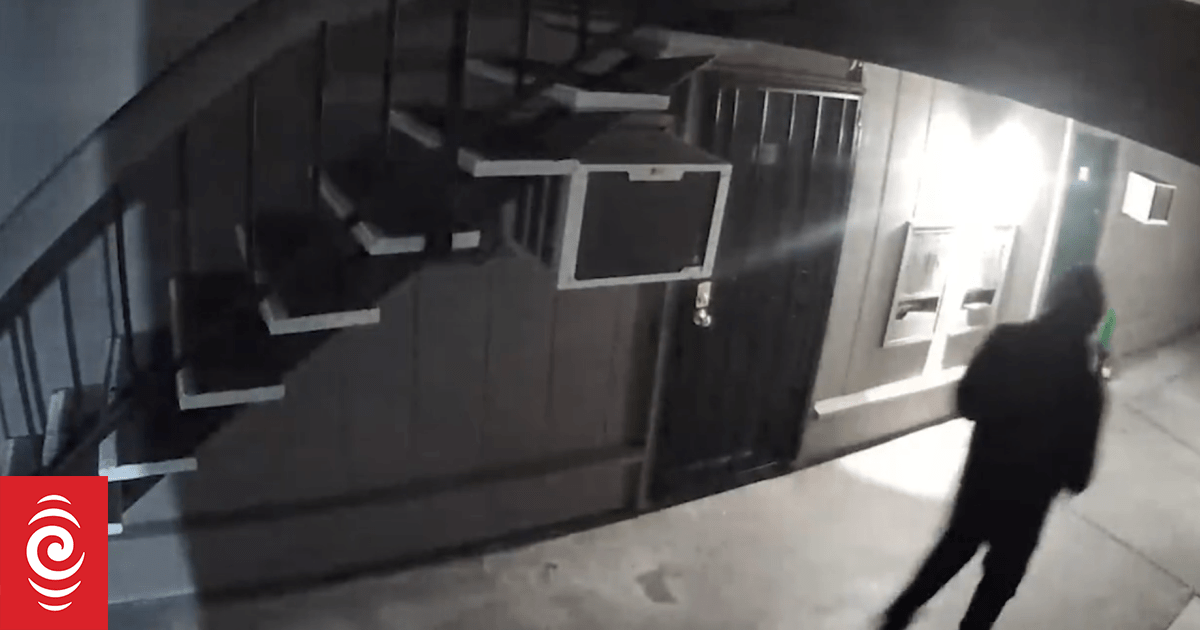 Police suspect serial killer 'on a mission' after six murders in ...