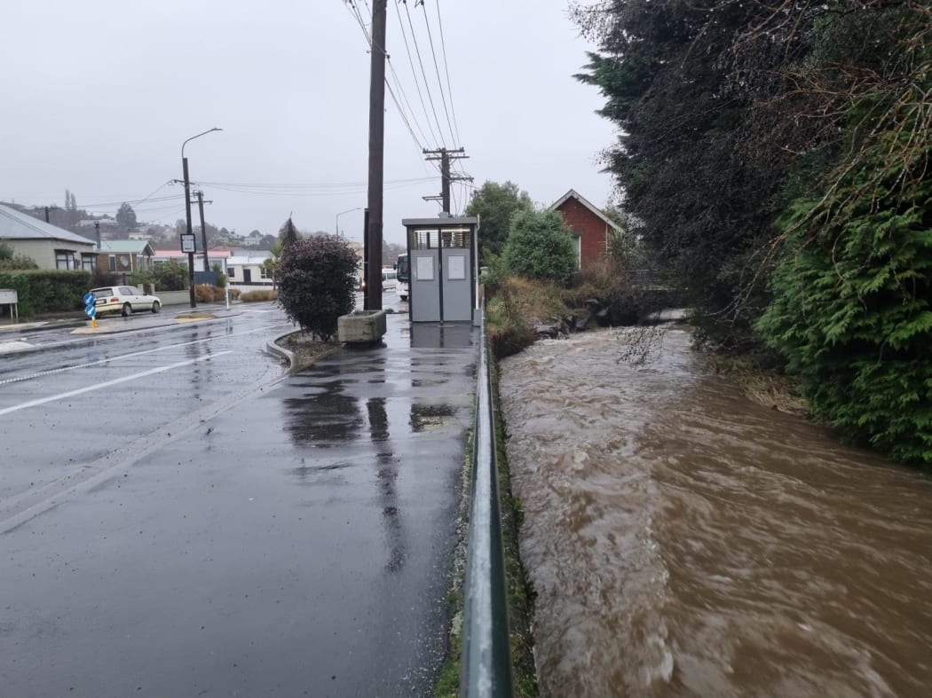 Dunedin weather: Flood fears ease as river levels fall | RNZ News