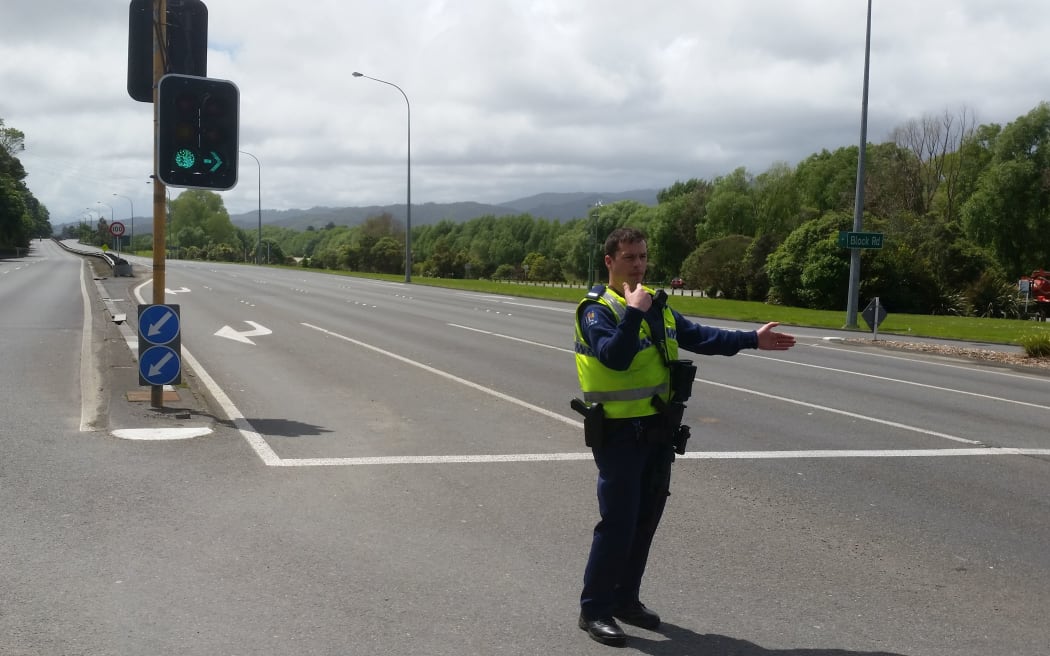 SH2 in Lower Hutt reopens after 'incident' | RNZ News