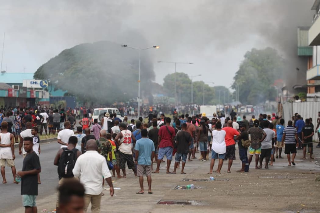 Solomon Islands riots: Night-time curfew imposed | RNZ News