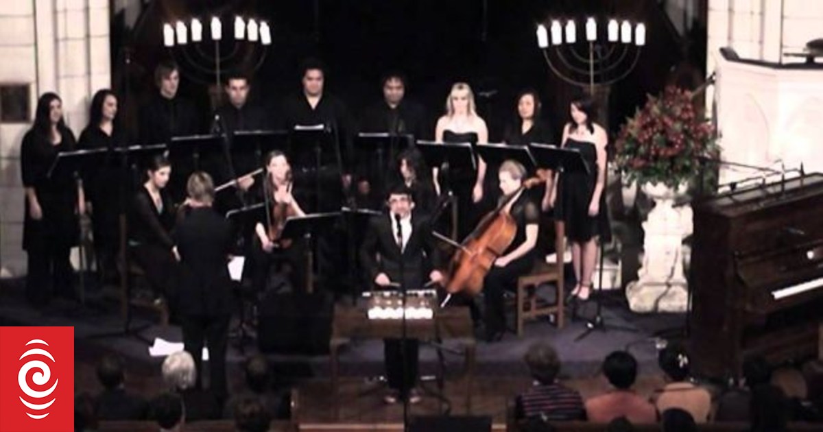 Dudley Benson Live at St Matthew In The City | RNZ