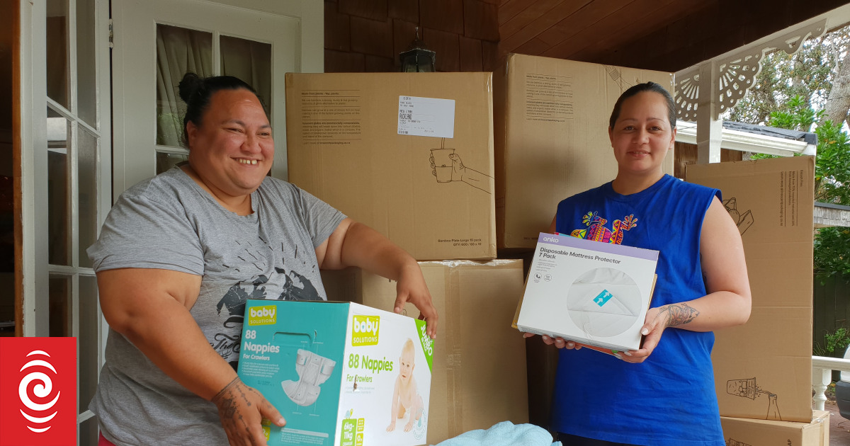 Samoa measles epidemic: Call for donations to help aid workers | RNZ News