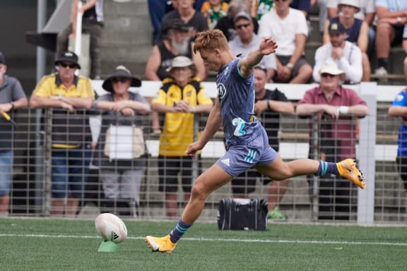 Hurricanes turn to Love to solve injury crisis | RNZ News