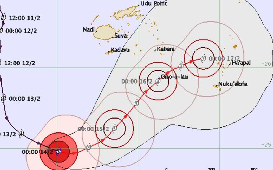 Cyclone Winston continues to track towards Fiji's southern Lau group ...