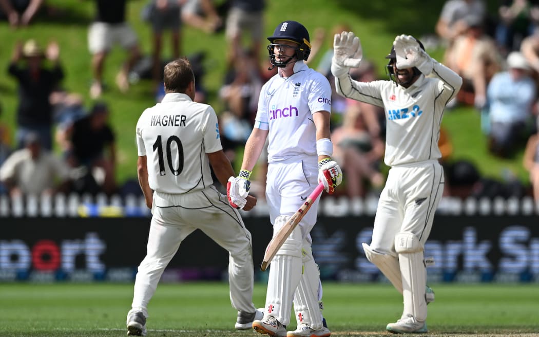 Black Caps take historic win over England at Basin Reserve | RNZ News