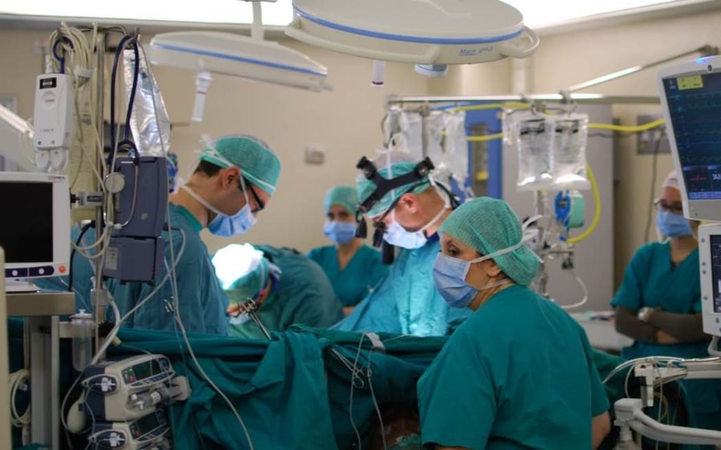 Cardiac surgeon Samer Nashef discusses The Angina Monologues at the ...