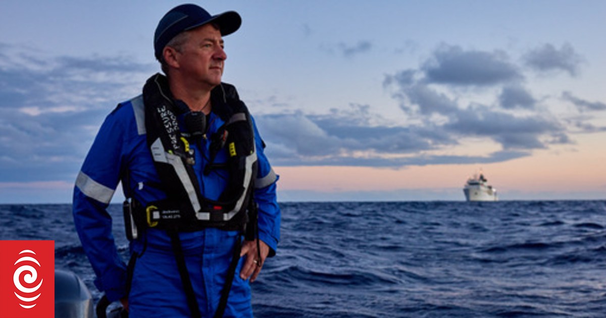 Kiwi deep sea explorer on Titan warning | RNZ