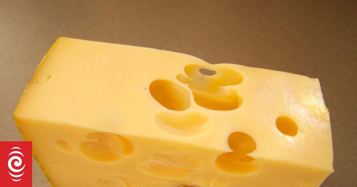 Coon cheese to be renamed Cheer | RNZ