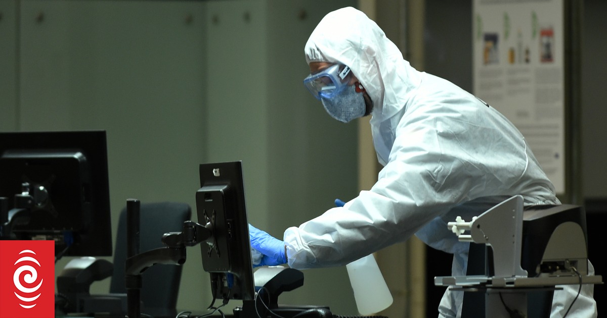 Coronavirus: Spain extends lockdown | RNZ