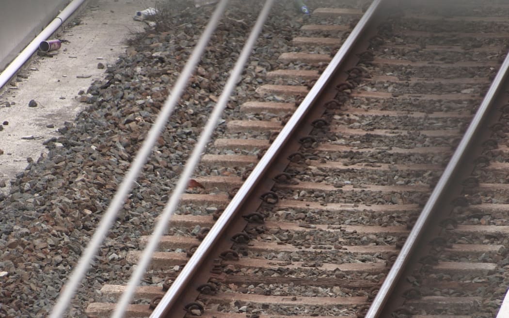 Passenger rail inquiry advises govt to investigate four new North ...