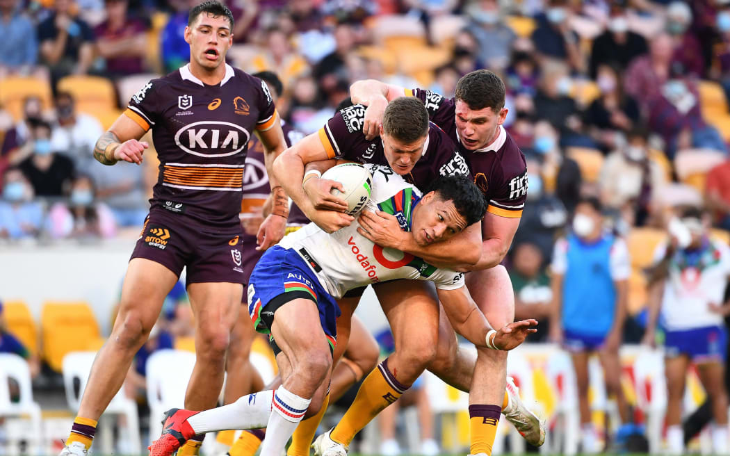 Broncos hold on to beat Warriors 26-22 in Napier | RNZ News