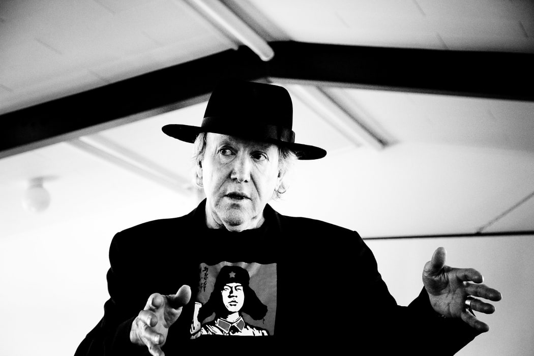 Actor and comedian David McPhail dies | RNZ News