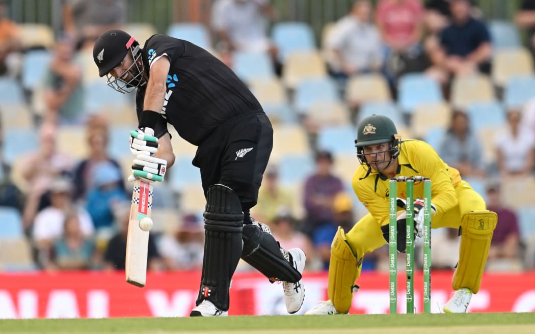 Australia fight back for win over Black Caps | RNZ News