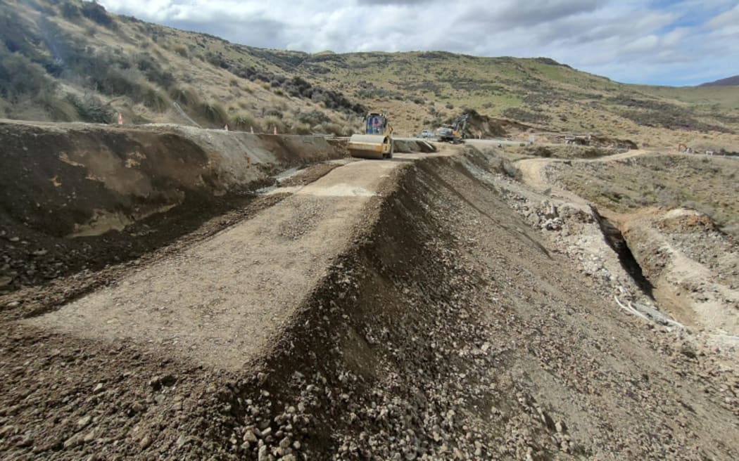State Highway 85 in Otago reopens after nearly a month of roadworks ...
