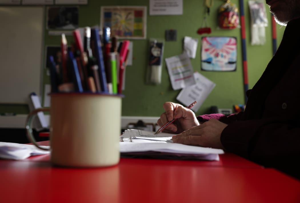 Low decile schools turning families away for the first time | RNZ