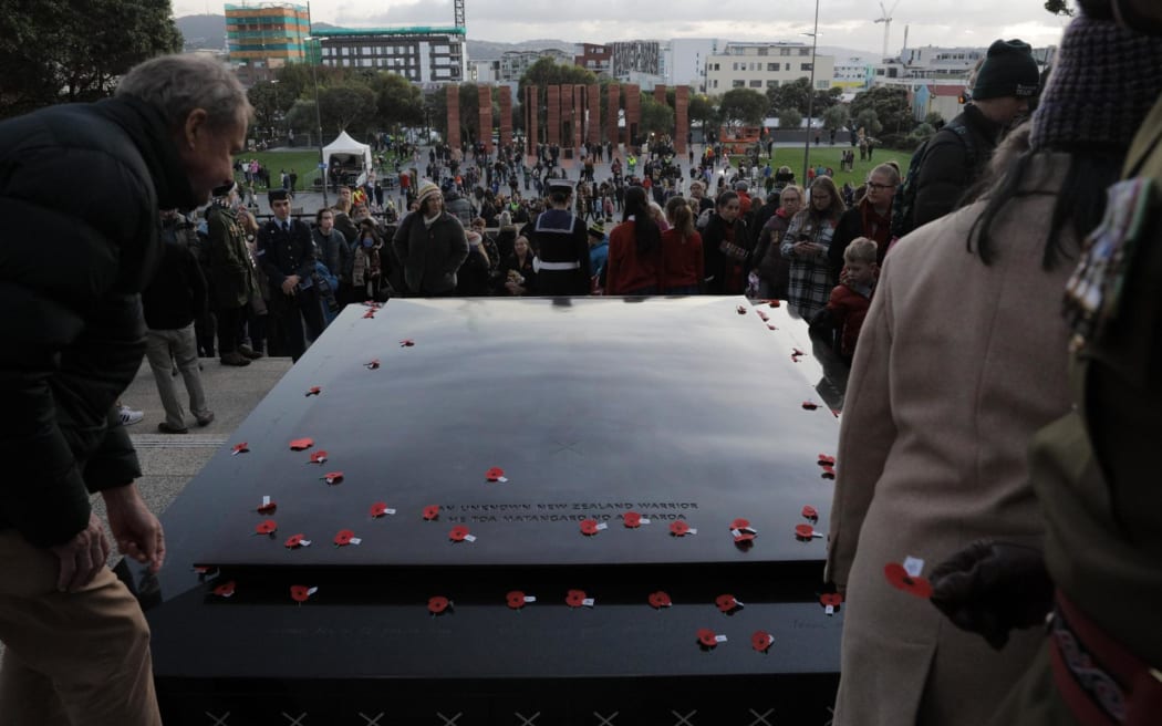 Photo essay: Thousands turn out to remember the fallen on Anzac Day ...