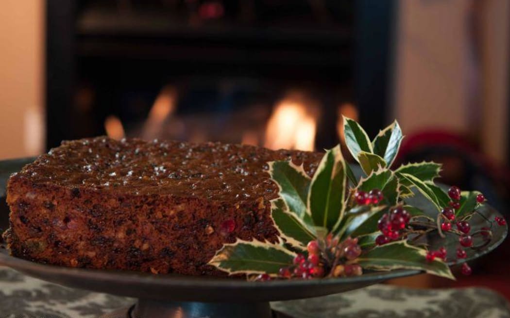 It's time to 'tuck away' those Christmas Cakes | RNZ