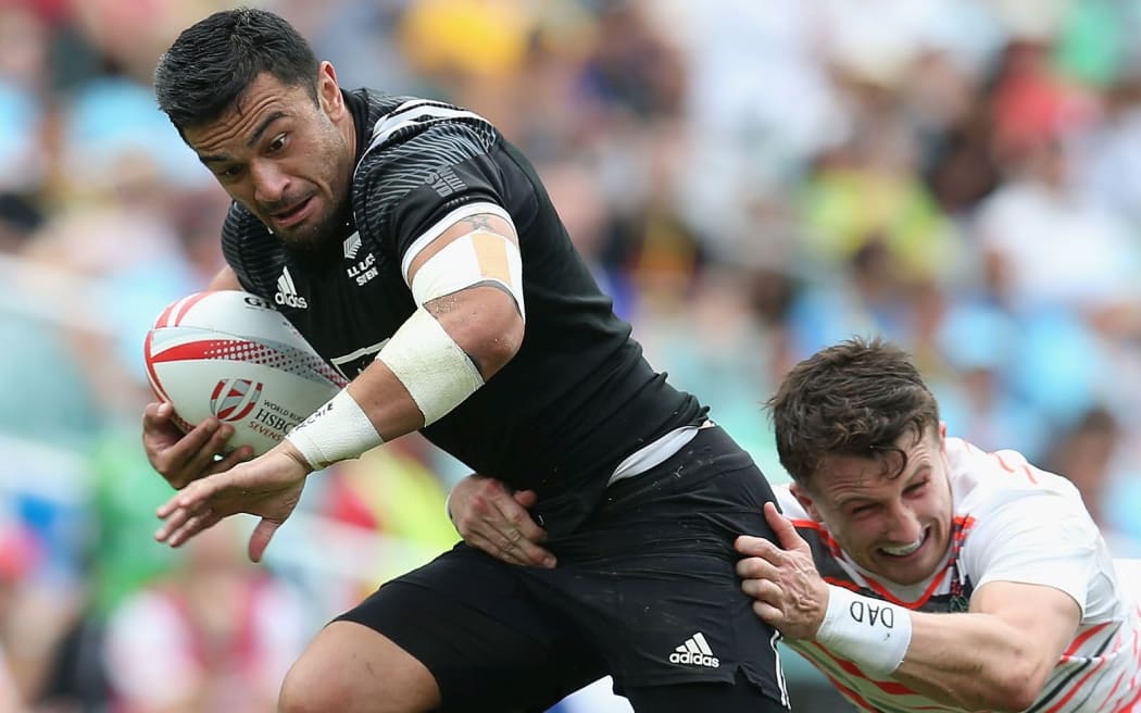 Sevens stalwart Stowers steps aside | RNZ News