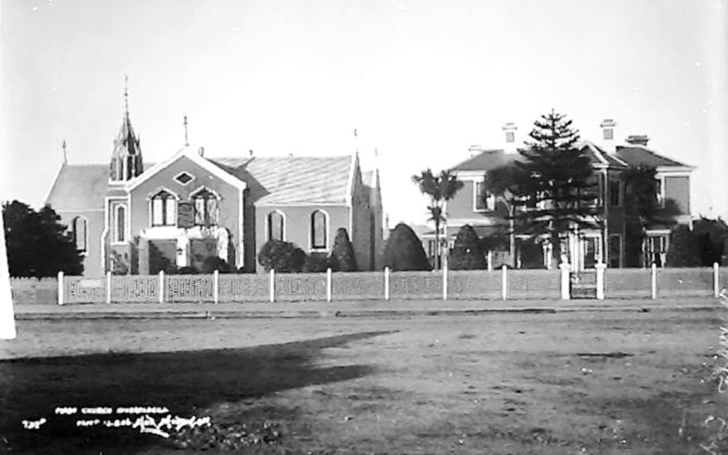 Invercargill couple celebrates platinum wedding anniversary | RNZ