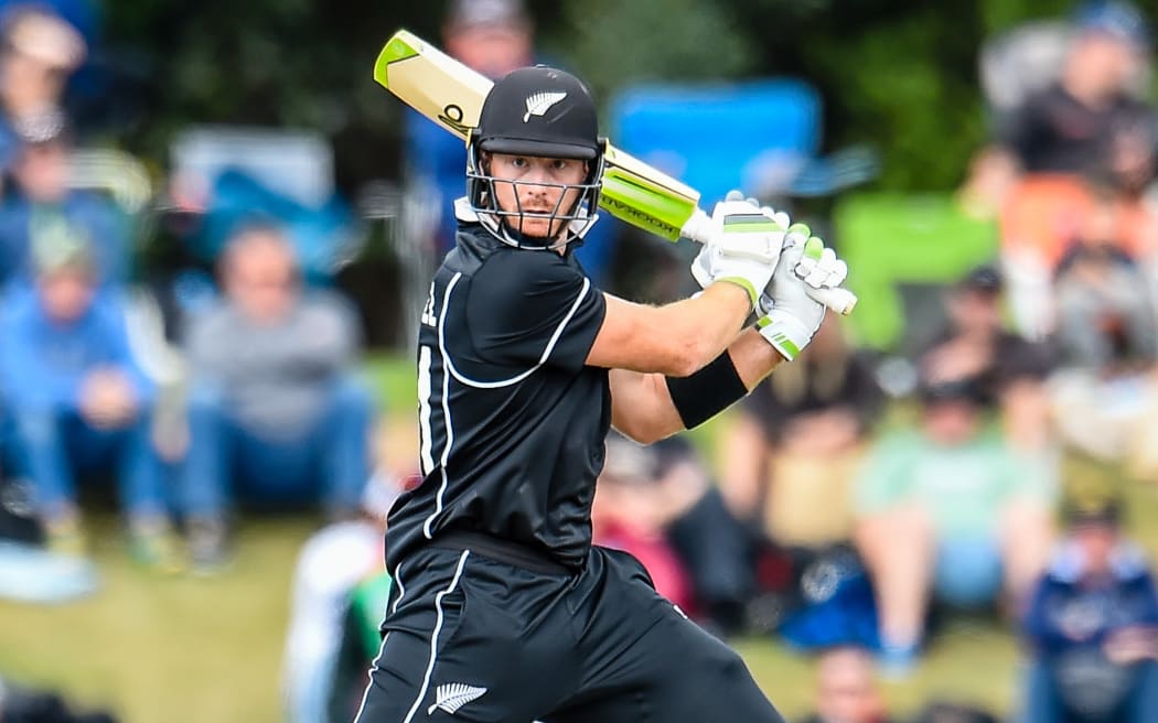 Guptill signs up for Big Bash | RNZ News