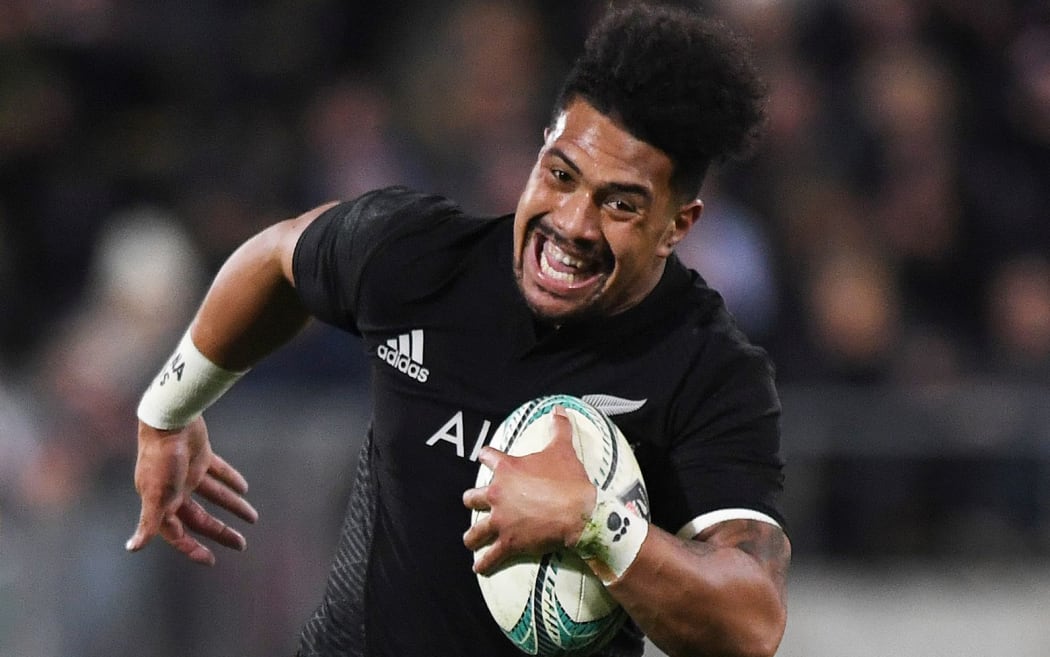 Ardie Savea gets his chance to shine | RNZ News