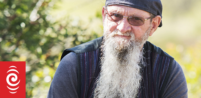 Dr Gregory Smith: from homeless alcoholic to grateful academic | RNZ