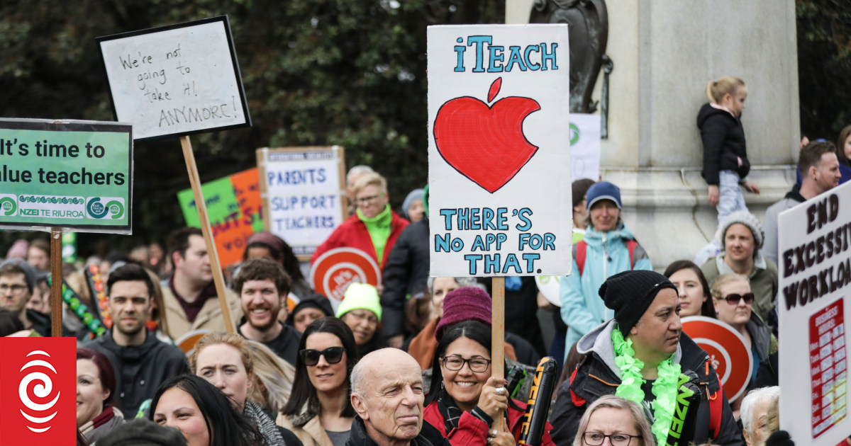 Secondary school teachers to launch rolling strikes for better ...