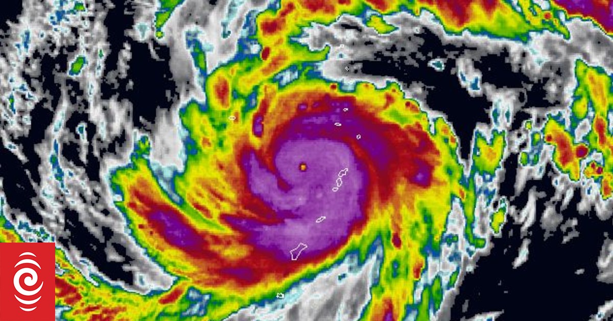 CNMI's Saipan bears brunt of typhoon | RNZ News