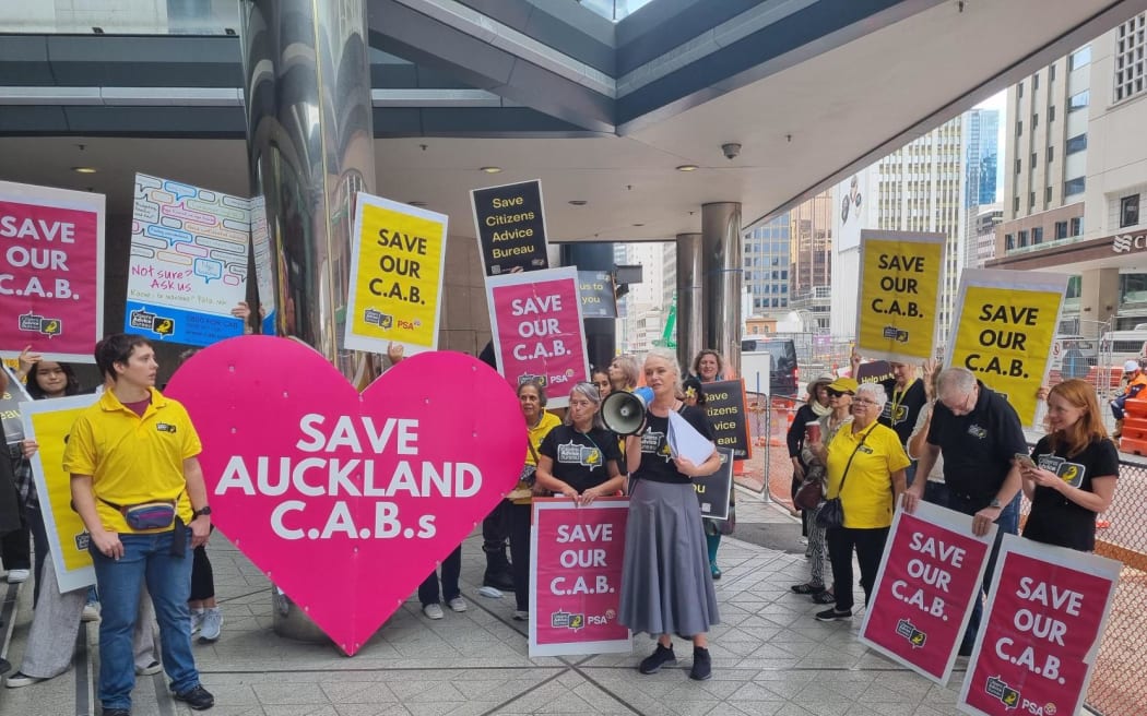 Citizens Advice Bureau delivers petition to Auckland Council in effort ...