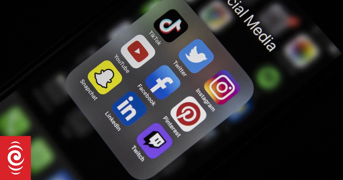 The Panel (Part Two) with Conor English and Verity Johnson | RNZ