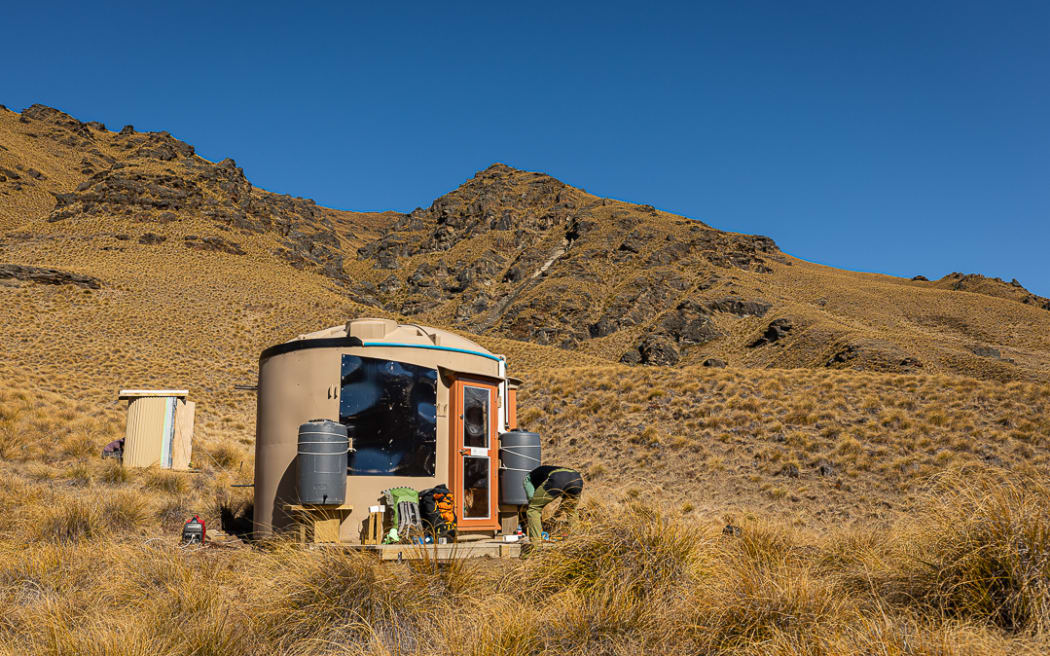 Turks - a new design for a lightweight back country hut | RNZ News
