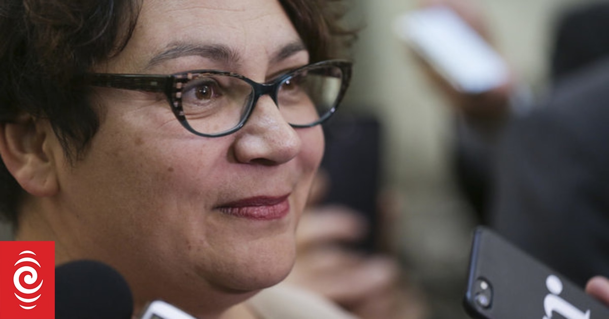 Green MPs threaten to quit if Turei doesn't resign | RNZ