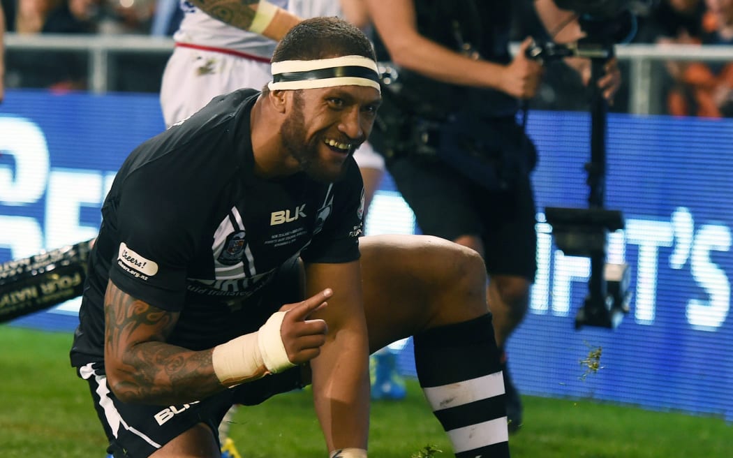Kiwis edge England for finals berth | RNZ News