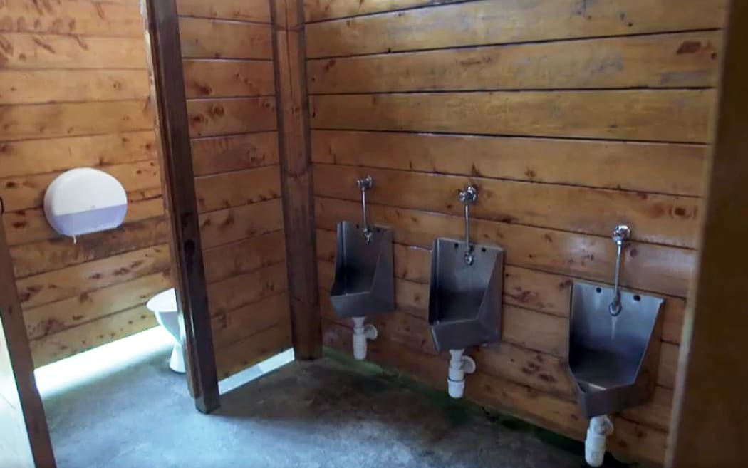 Auckland toilet wins best loo award | RNZ News