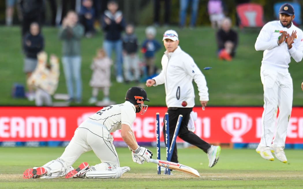 Black Caps continue to get up off the canvas | RNZ News
