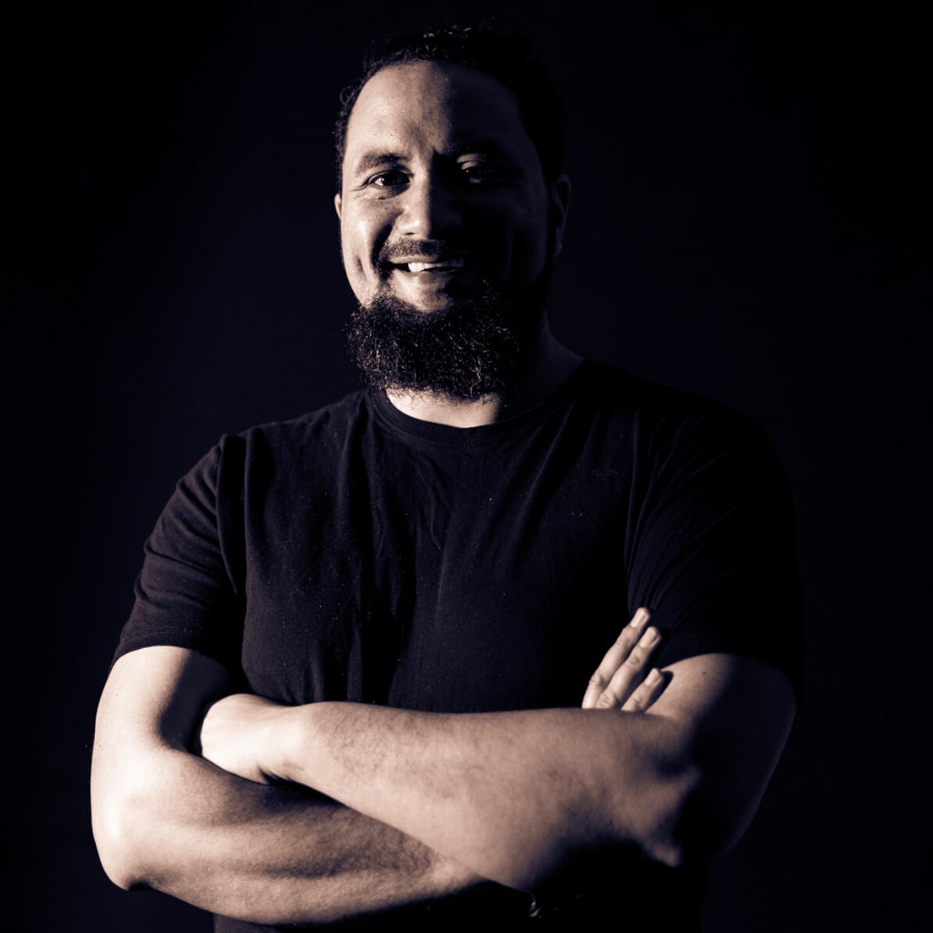 Enter The Sandman - sand artist Marcus Winter | RNZ