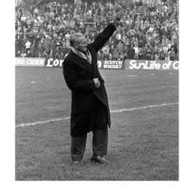 Efforts to preserve photographer Peter Bush's life's work | RNZ