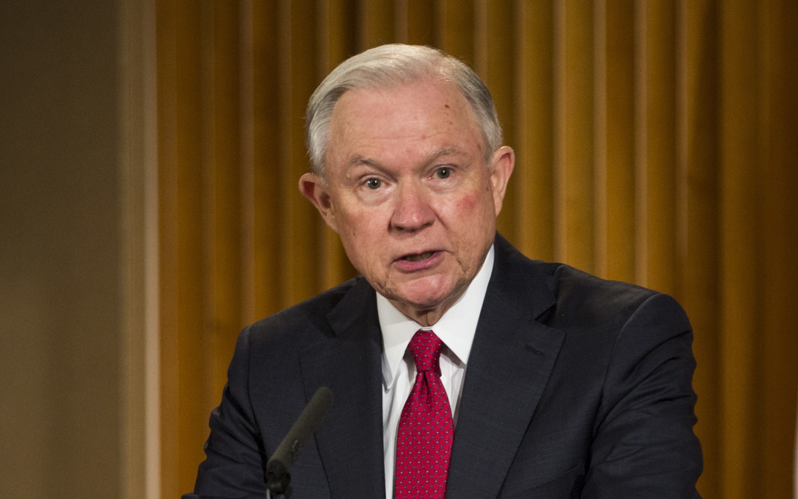 Us Attorney General Quits Russia Probe Rnz News