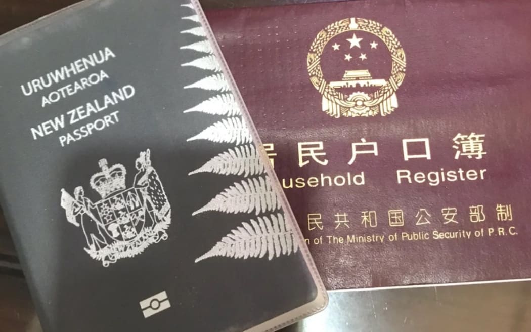 持新西兰护照回国，10岁华人女孩被告知 “国籍冲突” ，应是中国国籍 | RNZ News